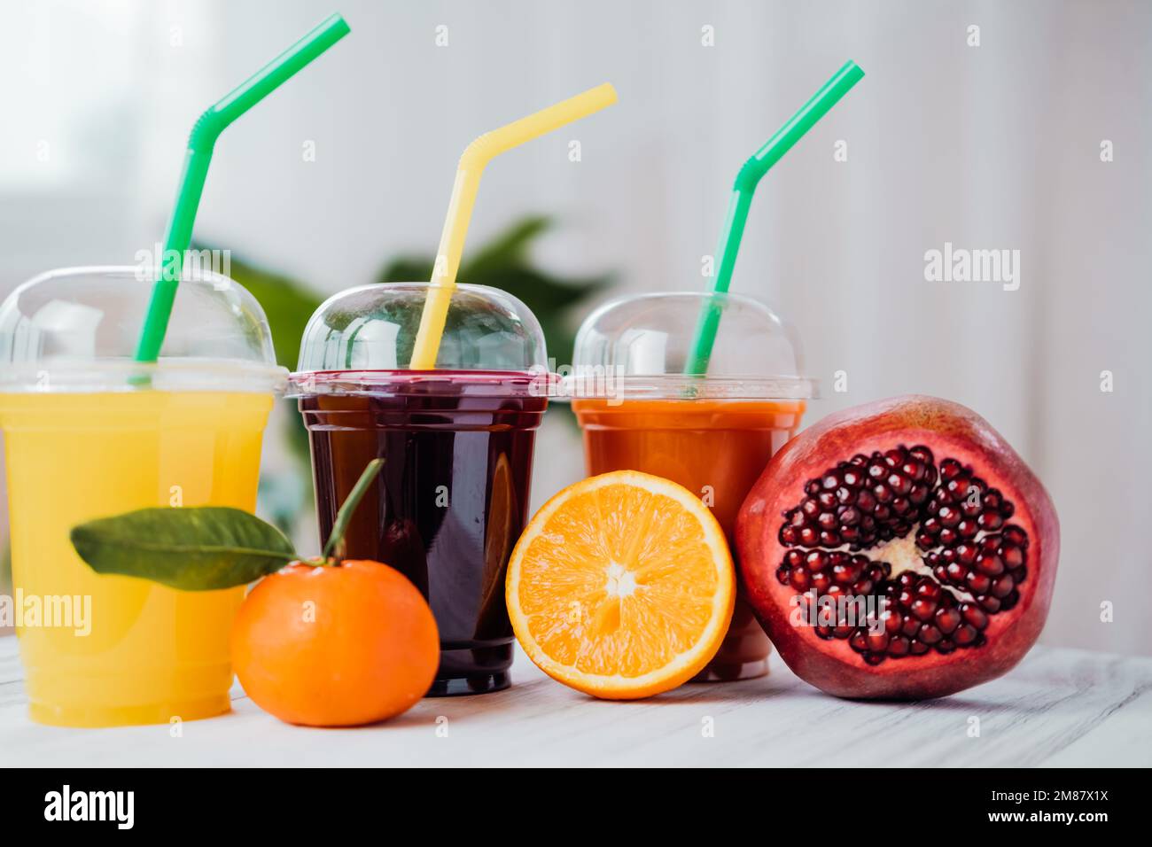 Take away glass with juice hi-res stock photography and images - Alamy