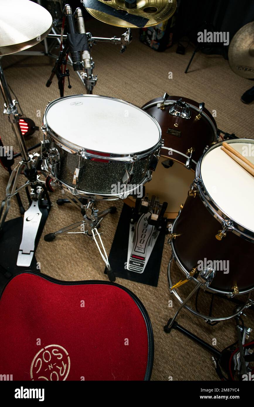 Mark heaney drum kit hi-res stock photography and images - Alamy