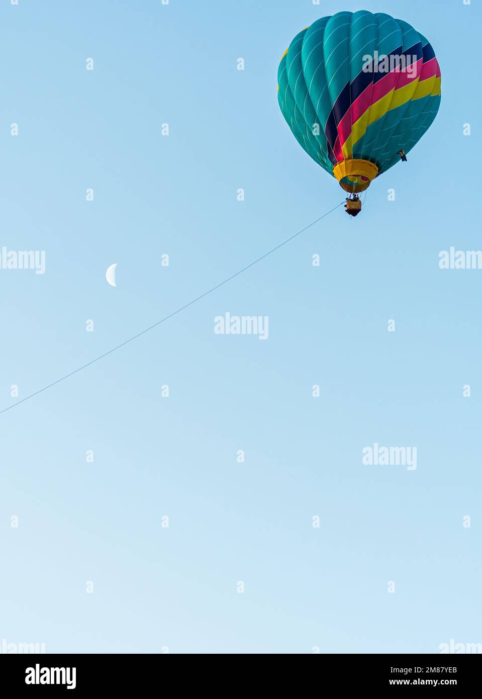 Base Jumpers jump from a hot air balloon Stock Photo - Alamy