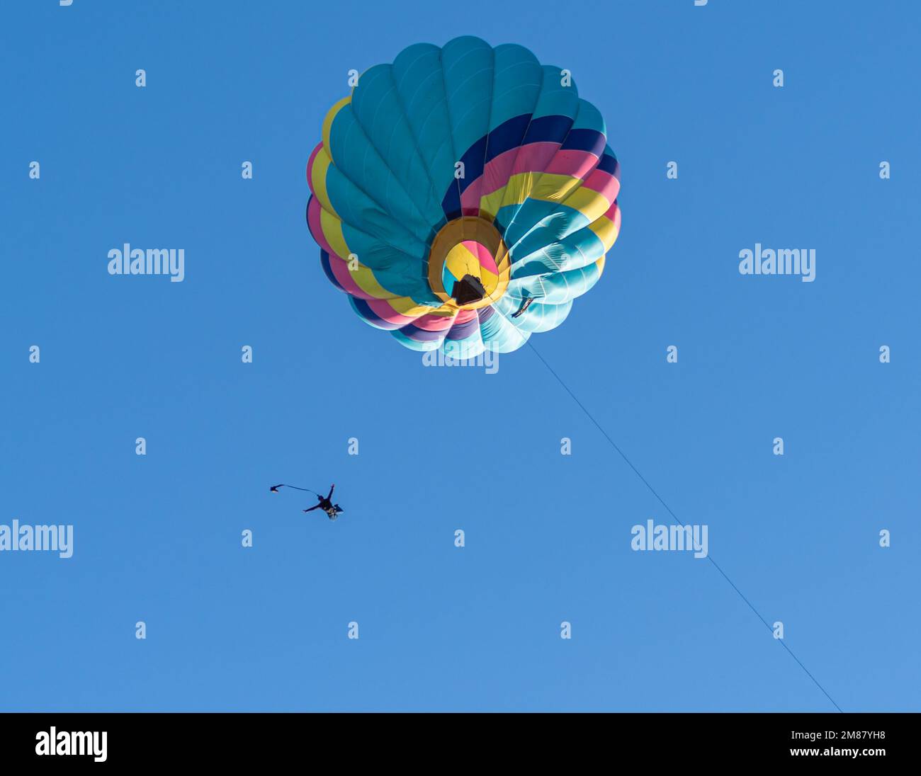 Balloon harness hi-res stock photography and images - Alamy