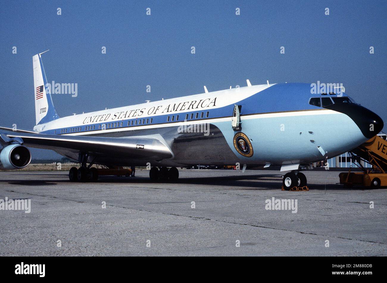 A right front view of Air Force One, a VC-137 Stratoliner aircraft ...