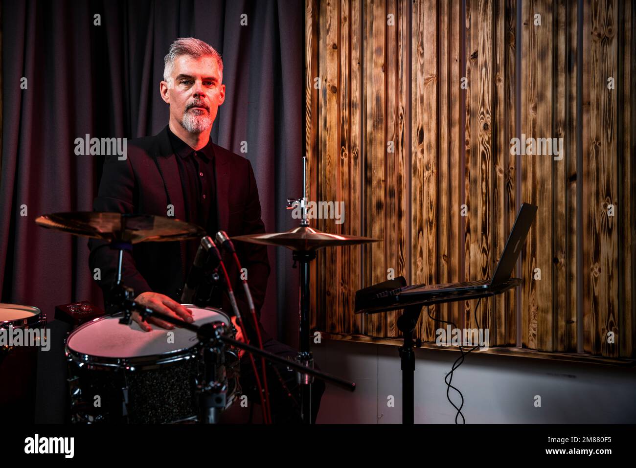 Mark Heaney photographed at Rubix Studios, London Stock Photo - Alamy