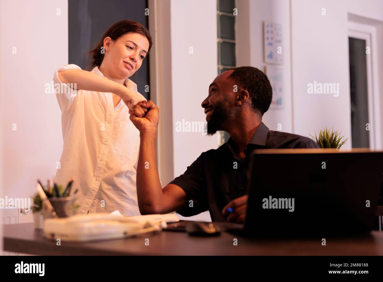 Teamwork result hi-res stock photography and images - Alamy