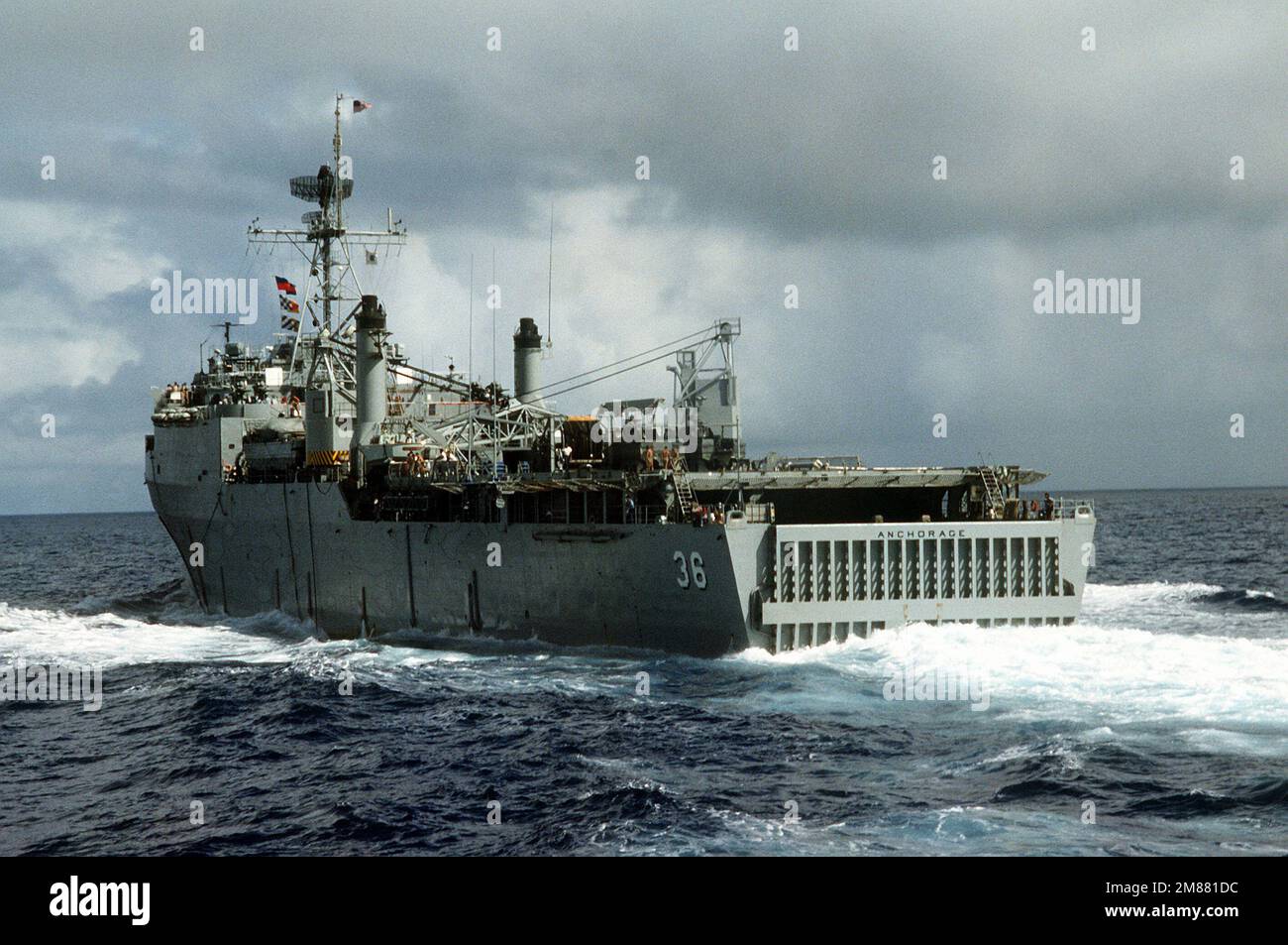 A port quarter view of the dock landing ship USS ANCHORAGE (LSD-36 ...