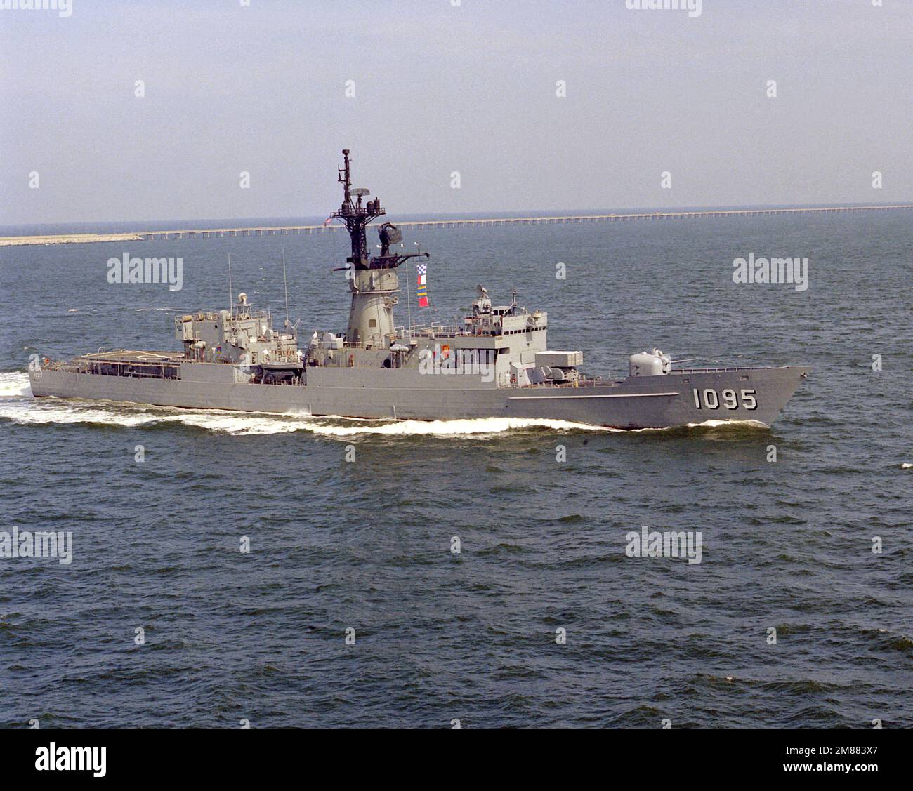 A starboard bow view of the frigate USS TRUETT (FF-1095) underway ...