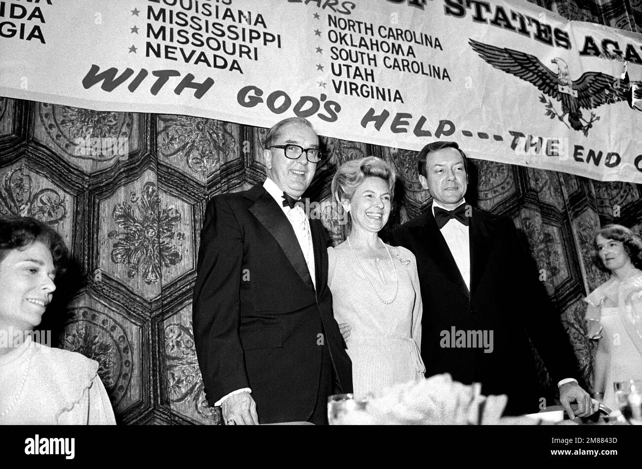 Equal rights amendment march 1970s hi-res stock photography and images ...