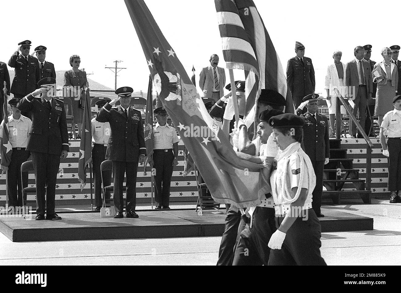 MAJ. GEN. Thomas Baker, left, and MAJ. GEN. Winfield S. Harpe, the new ...
