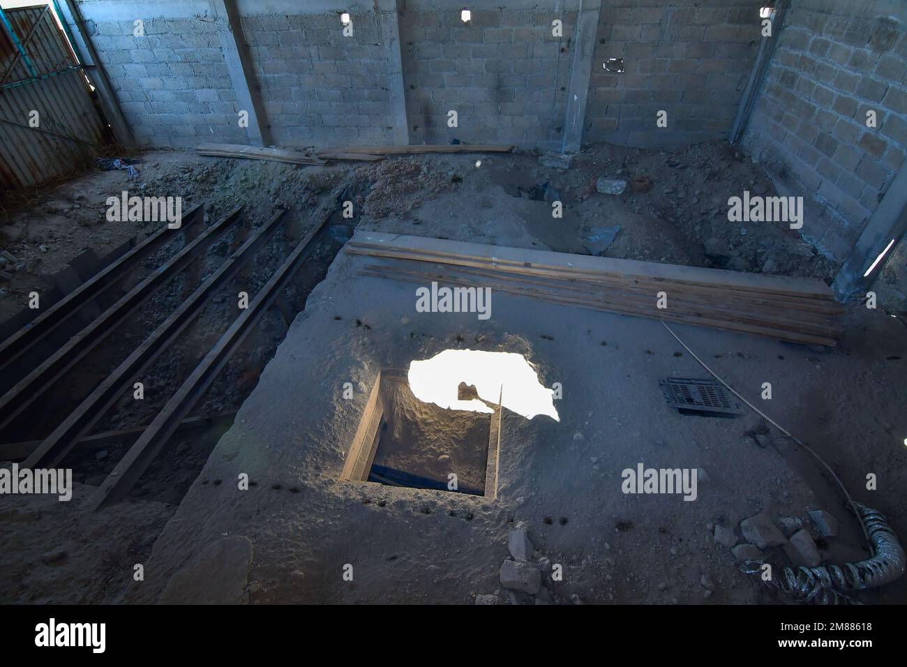 El chapo house hi-res stock photography and images - Alamy