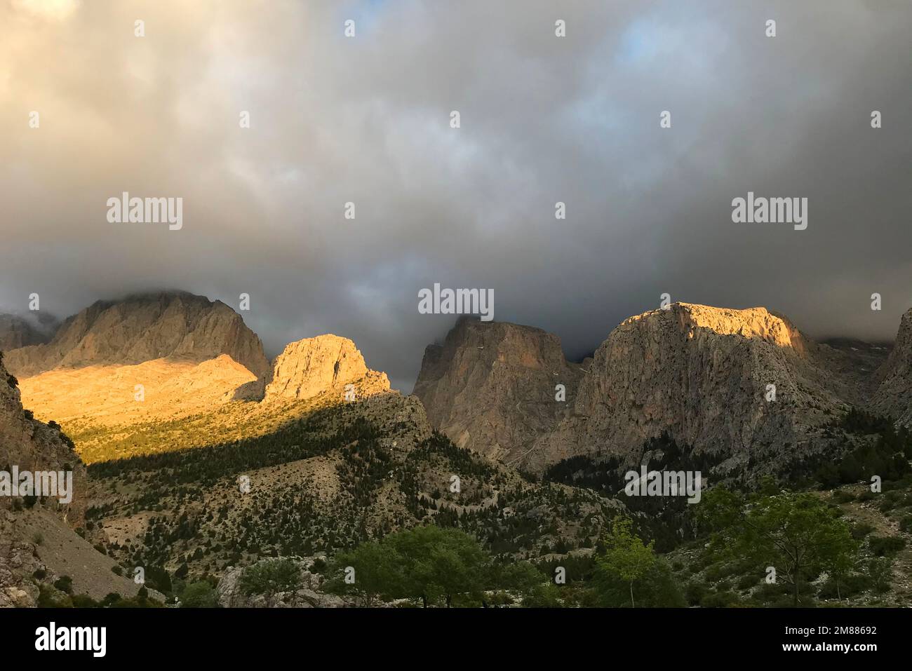 Sunset at Emli Valley and Mount Kaletepe on Aladaglar National Park in ...