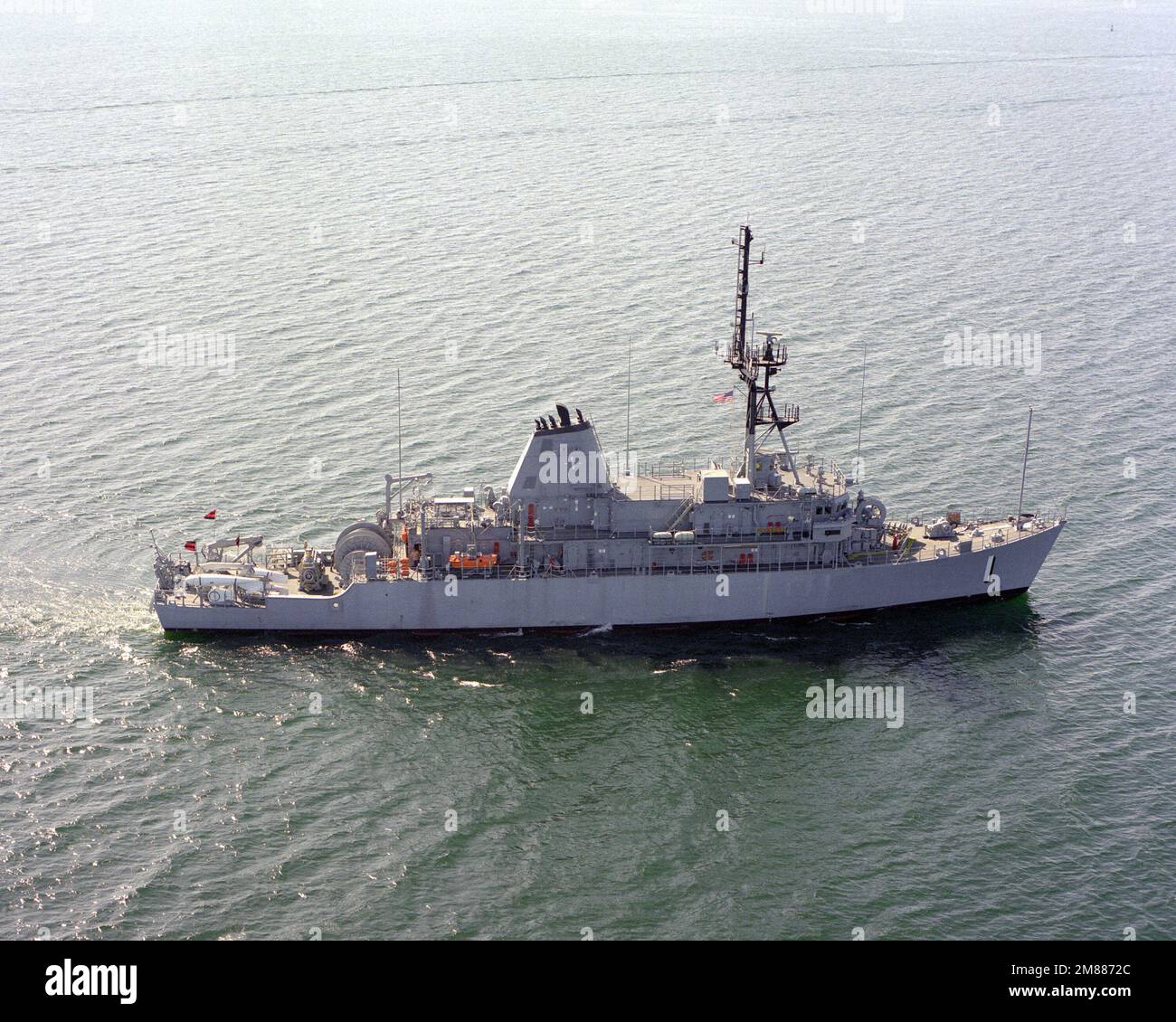 Uss avenger mcm 1 hi-res stock photography and images - Alamy