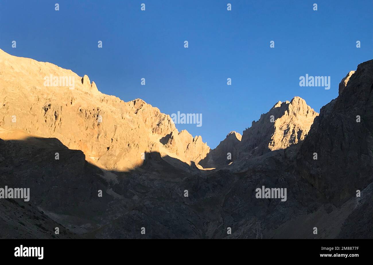 Sunset at Emli Valley on Aladaglar National Park in Nigde, Turkey ...
