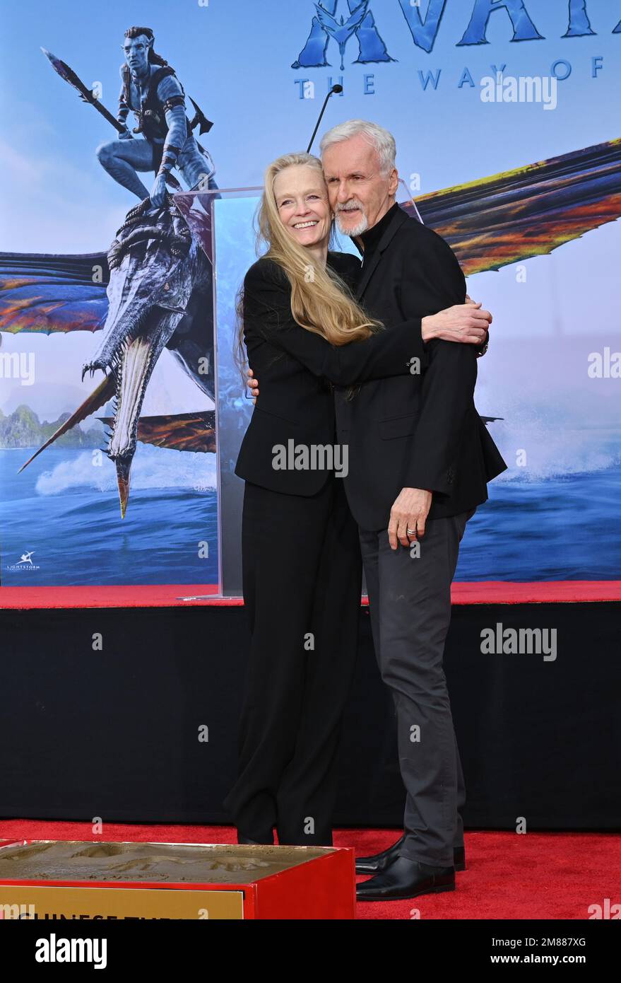 Los Angeles, USA. 12th Jan, 2023. James Cameron & Suzi Amis at hand and ...