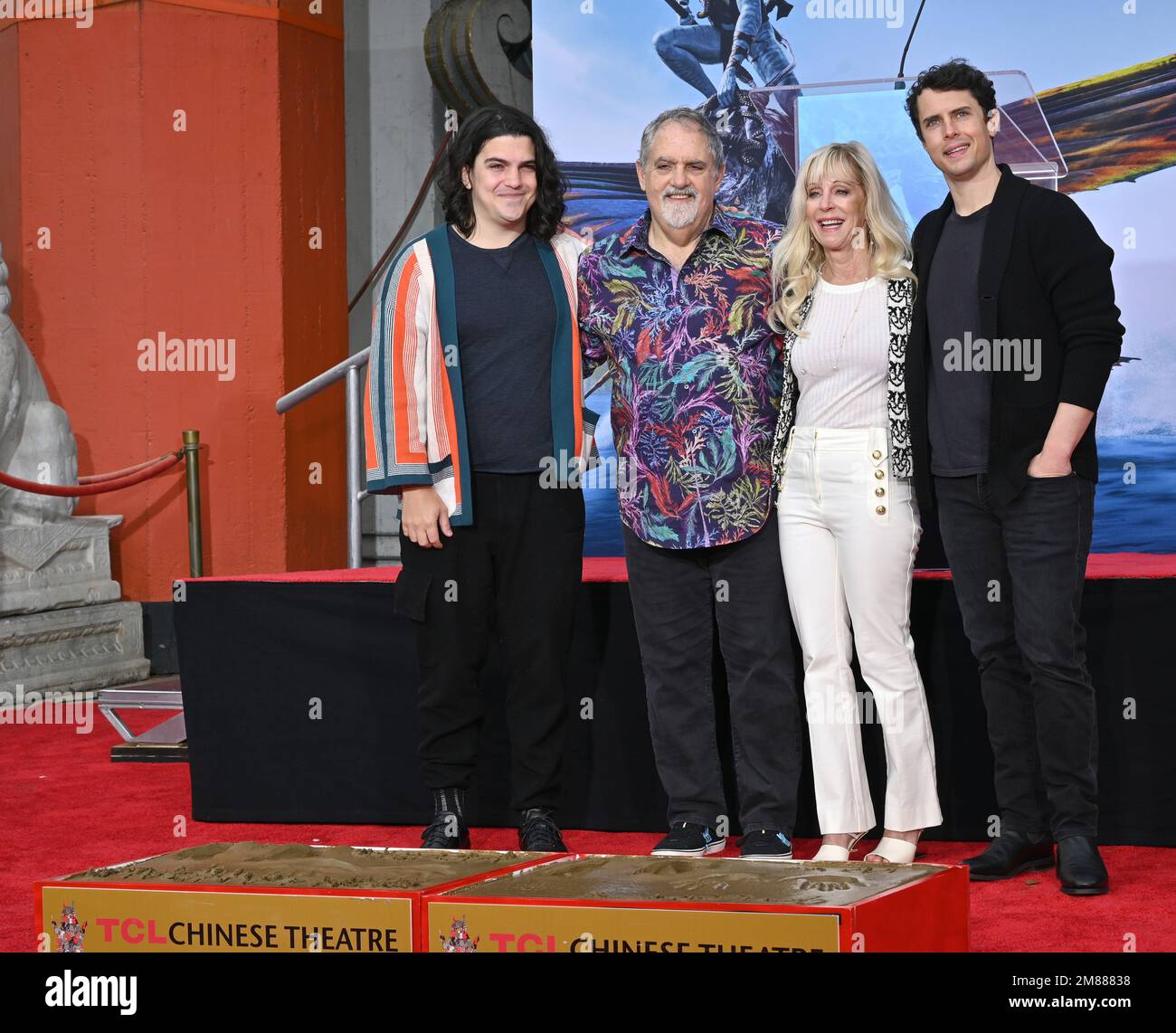 Los Angeles, USA. 12th Jan, 2023. Jon Landau & Family at hand and ...