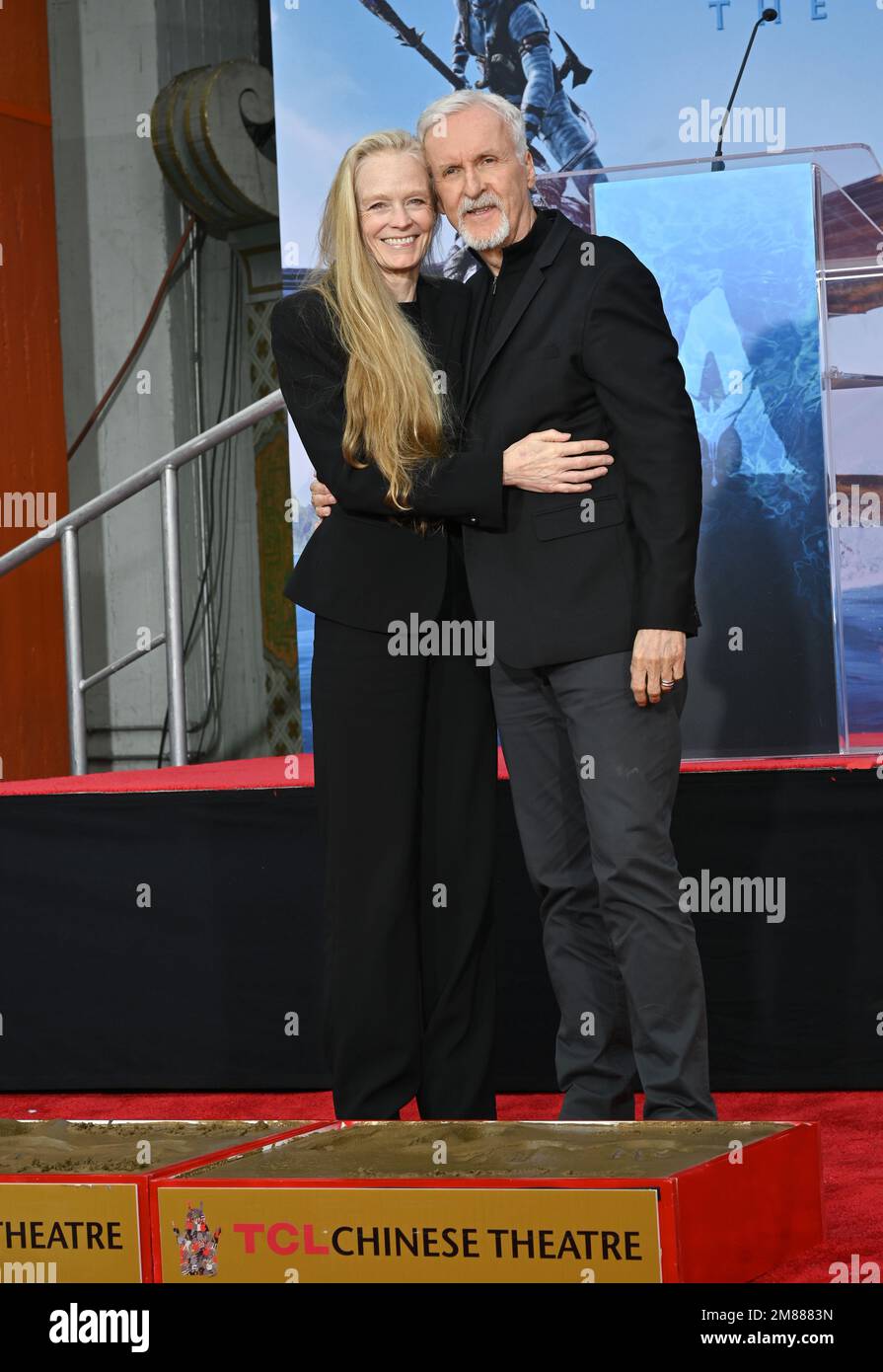 Los Angeles, USA. 12th Jan, 2023. James Cameron & Suzi Amis at hand and ...