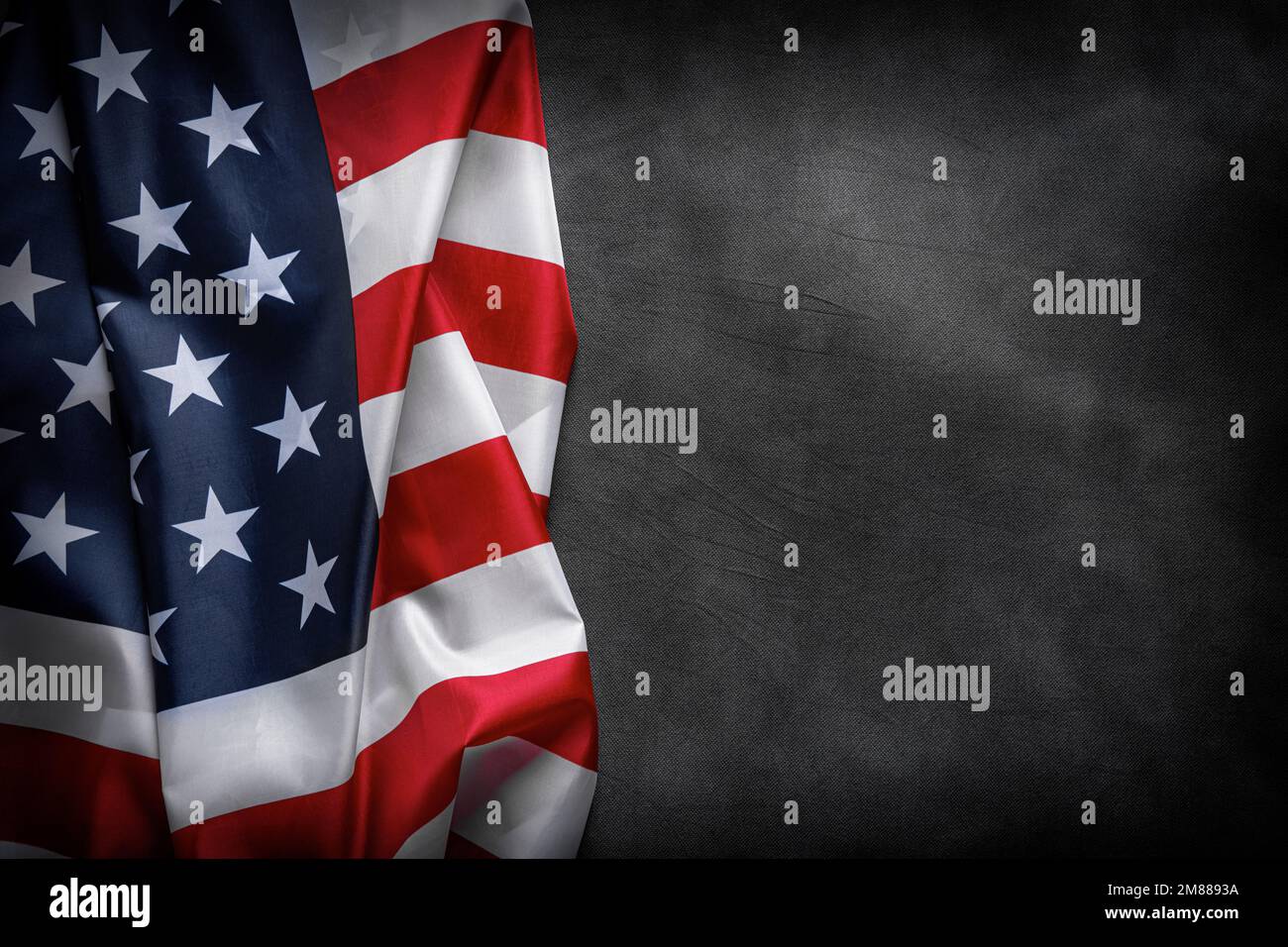 Old worn american flag memorial hi-res stock photography and images - Alamy