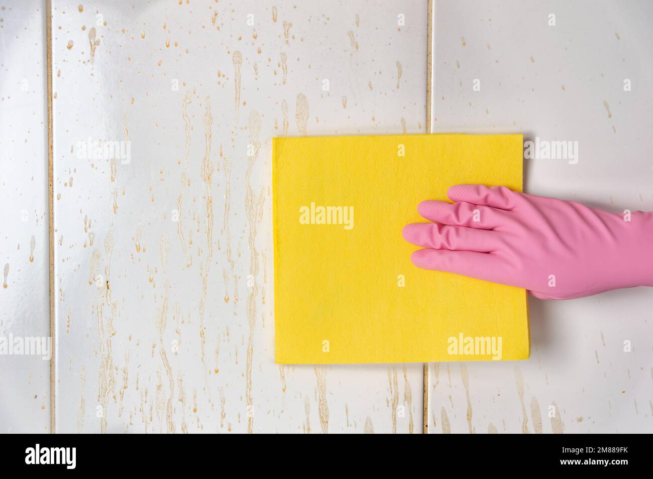 Green bathroom tiles close hi-res stock photography and images - Alamy