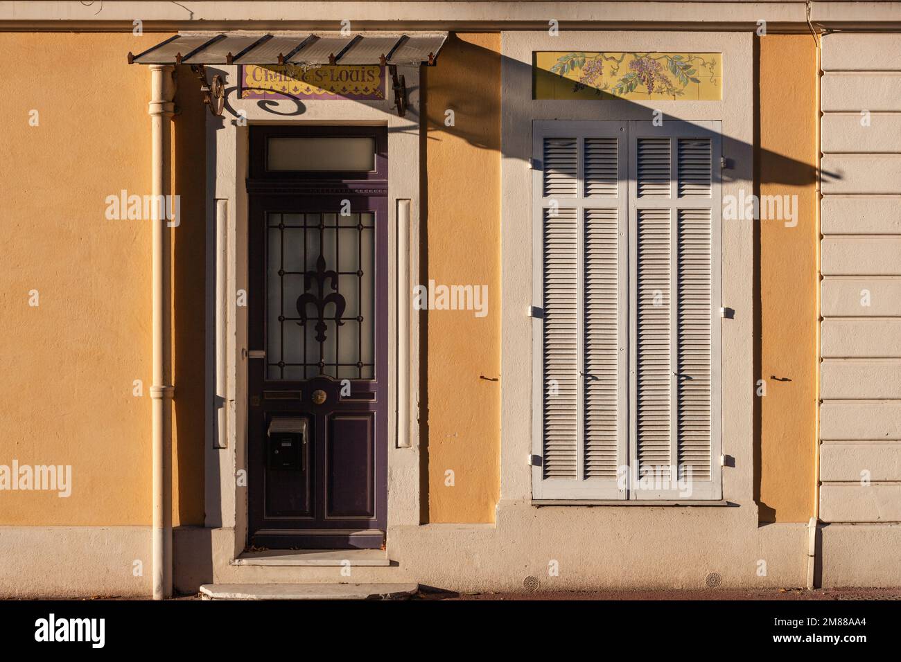 old typical south european provencal small private house Stock Photo ...