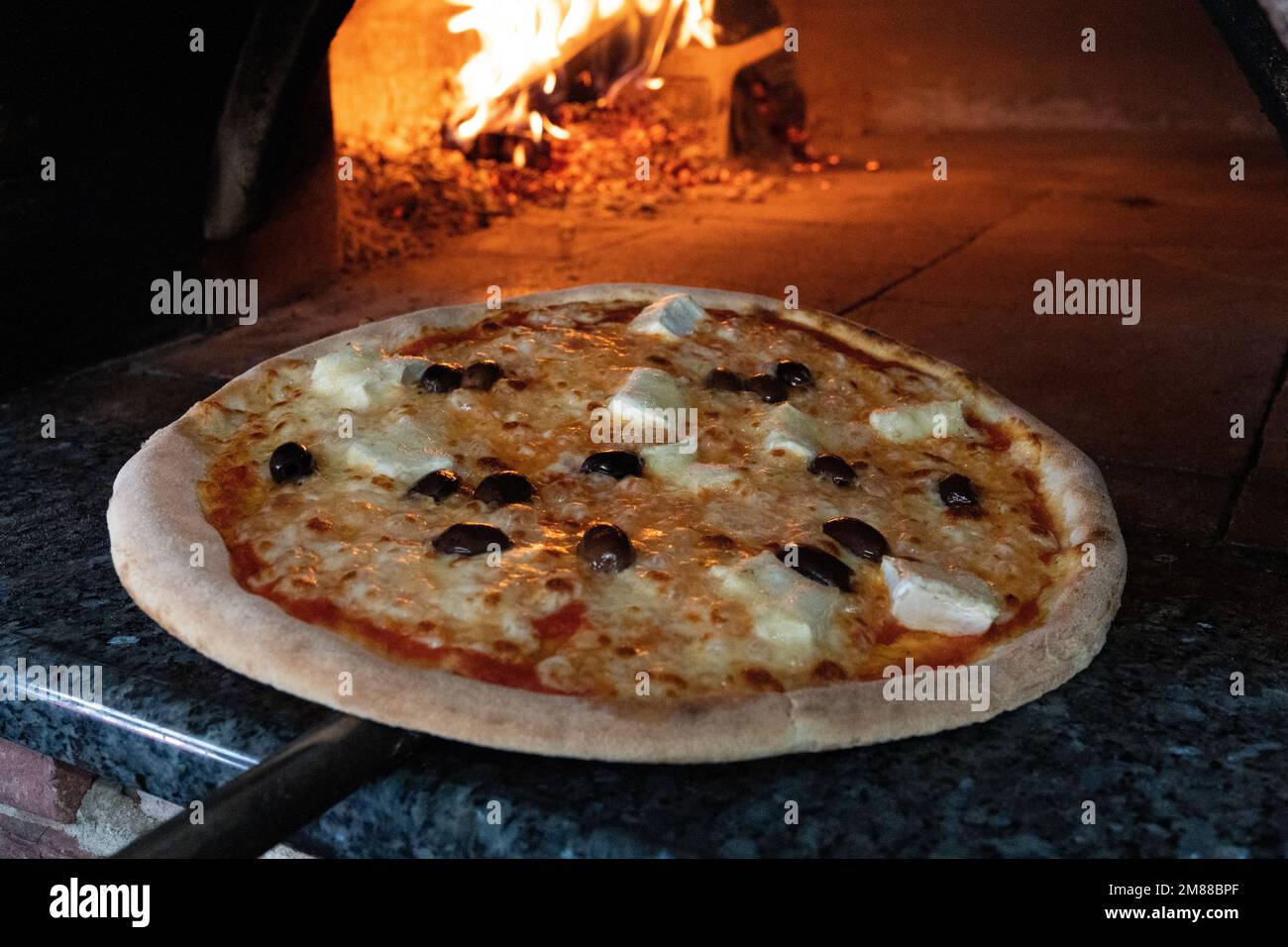 pizza oven Italian restaurant Stock Photo - Alamy