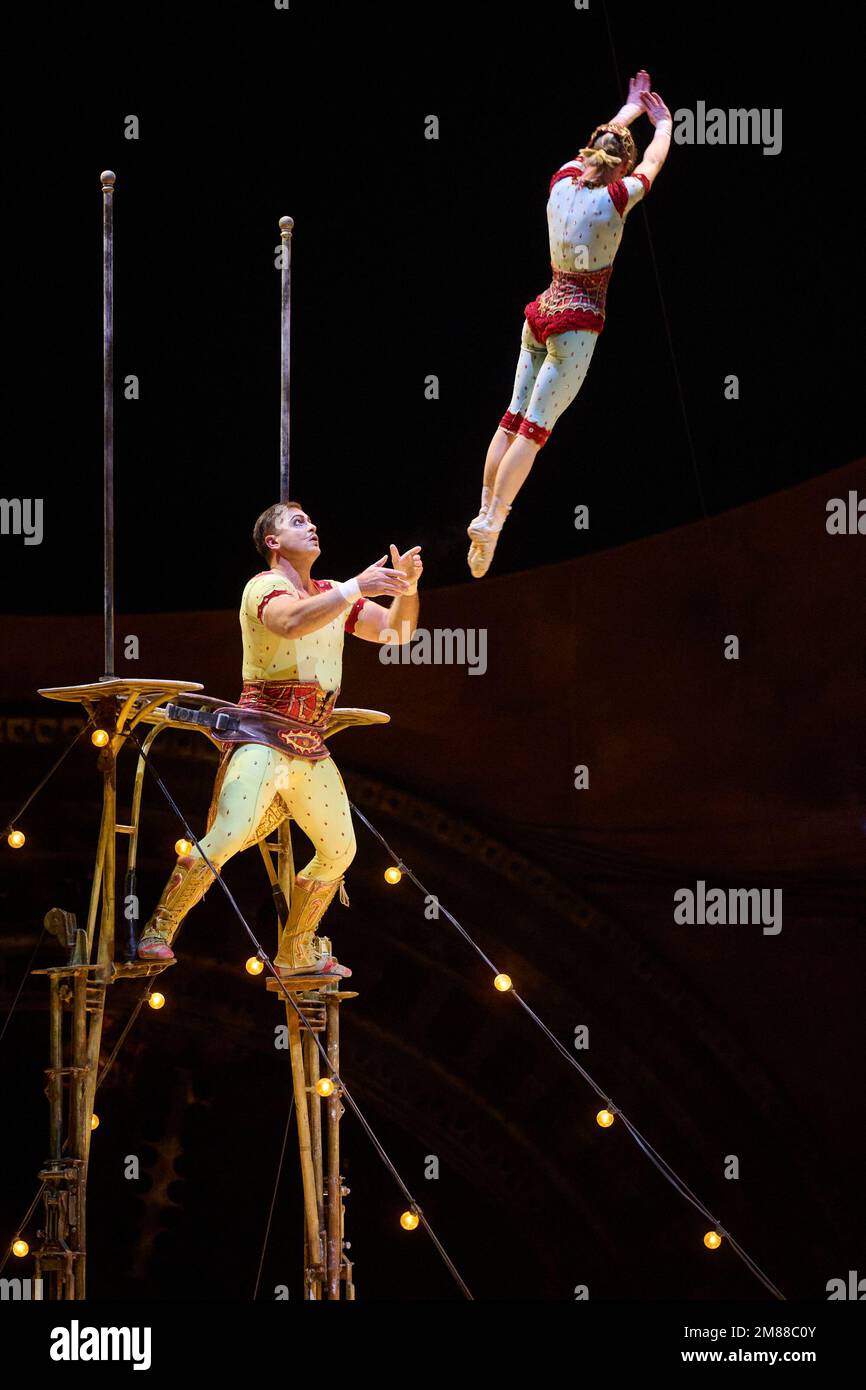 London, UK . 12 January, 2023 . Acrobatic actors perform at the dress ...