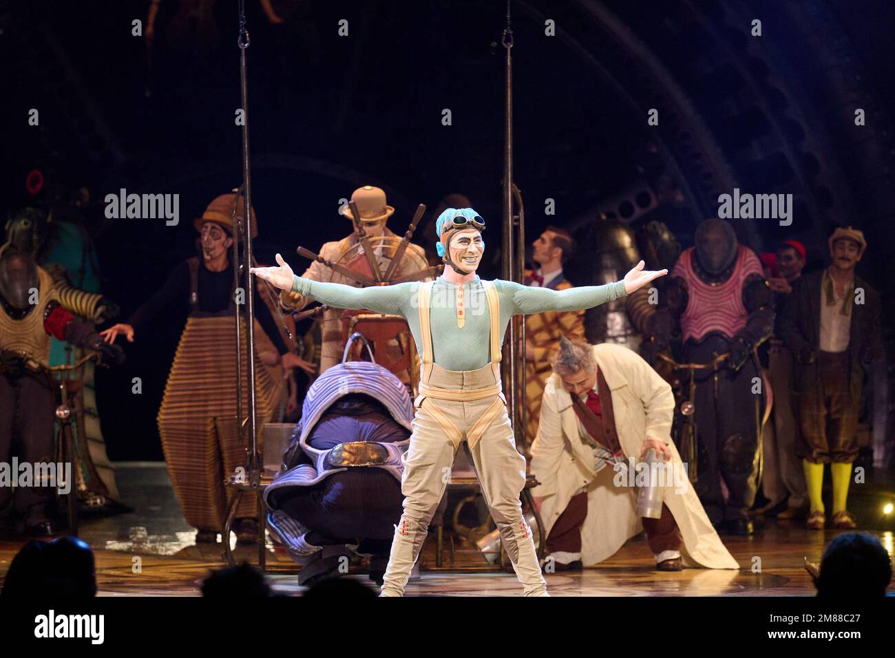 London, UK . 12 January, 2023 . Acrobatic actors perform at the dress ...