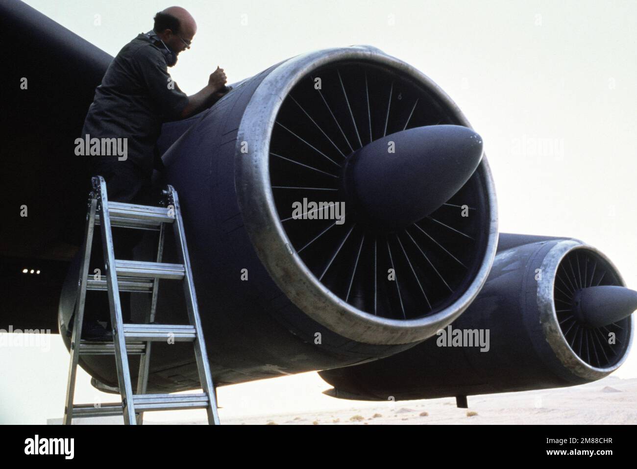 DF-ST-89-00912. Subject Operation/Series: SHADOW HAWK Base: Al Jafr ...