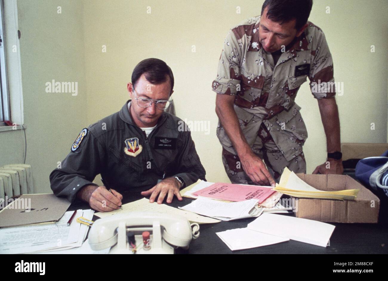 DF-ST-89-01033. Subject Operation/Series: SHADOW HAWK Base: King Faisal ...