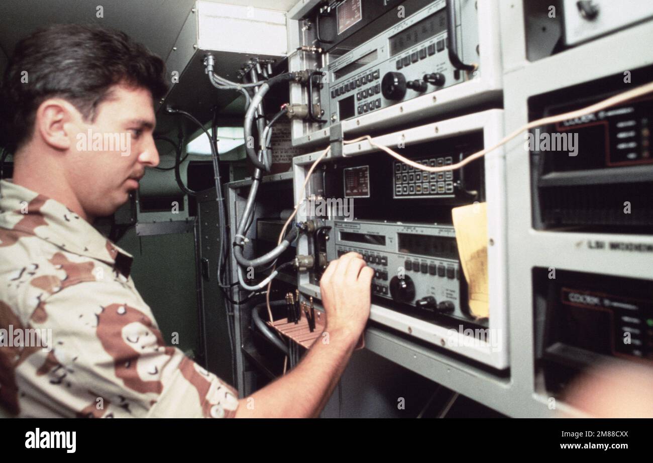 DF-ST-89-01009. Subject Operation/Series: SHADOW HAWK Base: King Faisal ...
