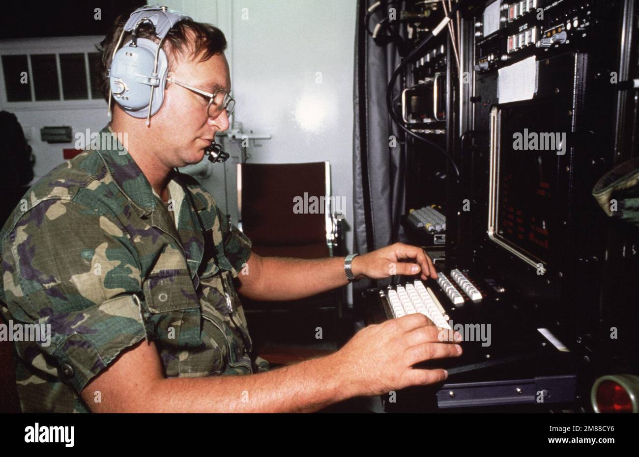 DF-ST-89-01023. Subject Operation/Series: SHADOW HAWK Base: King Faisal ...