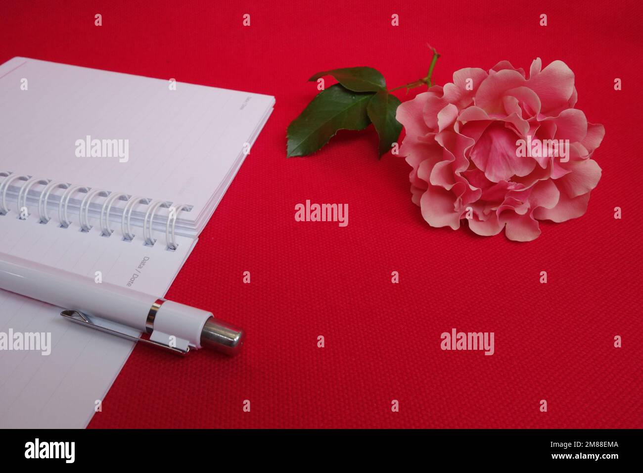 Romantic note love red rose hi-res stock photography and images - Alamy