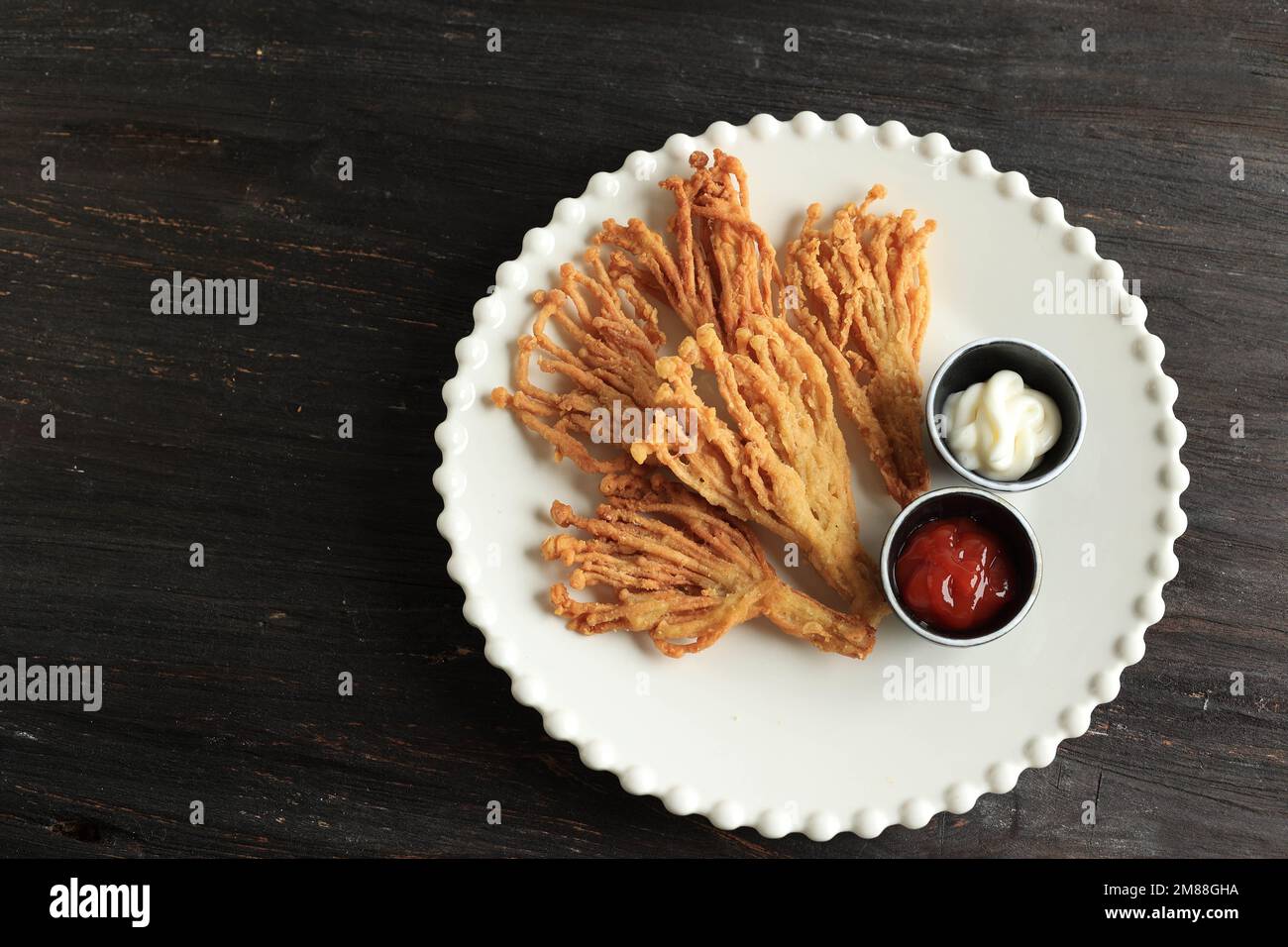 Deep Fried Enoki Golden Needle Mushroom with Tomato Sauce and Mayonaise ...