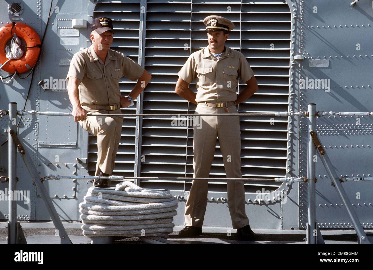 DN-ST-88-00125. Base: USS Aquila (PHM 4 Stock Photo - Alamy