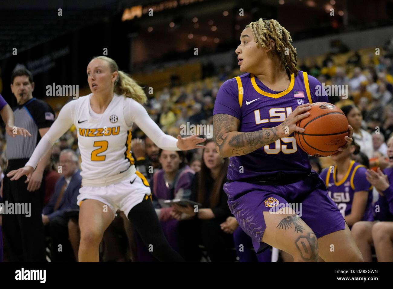 LSU's Kateri Poole, right, looks to pass as Missouri's Sara-Rose Smith ...