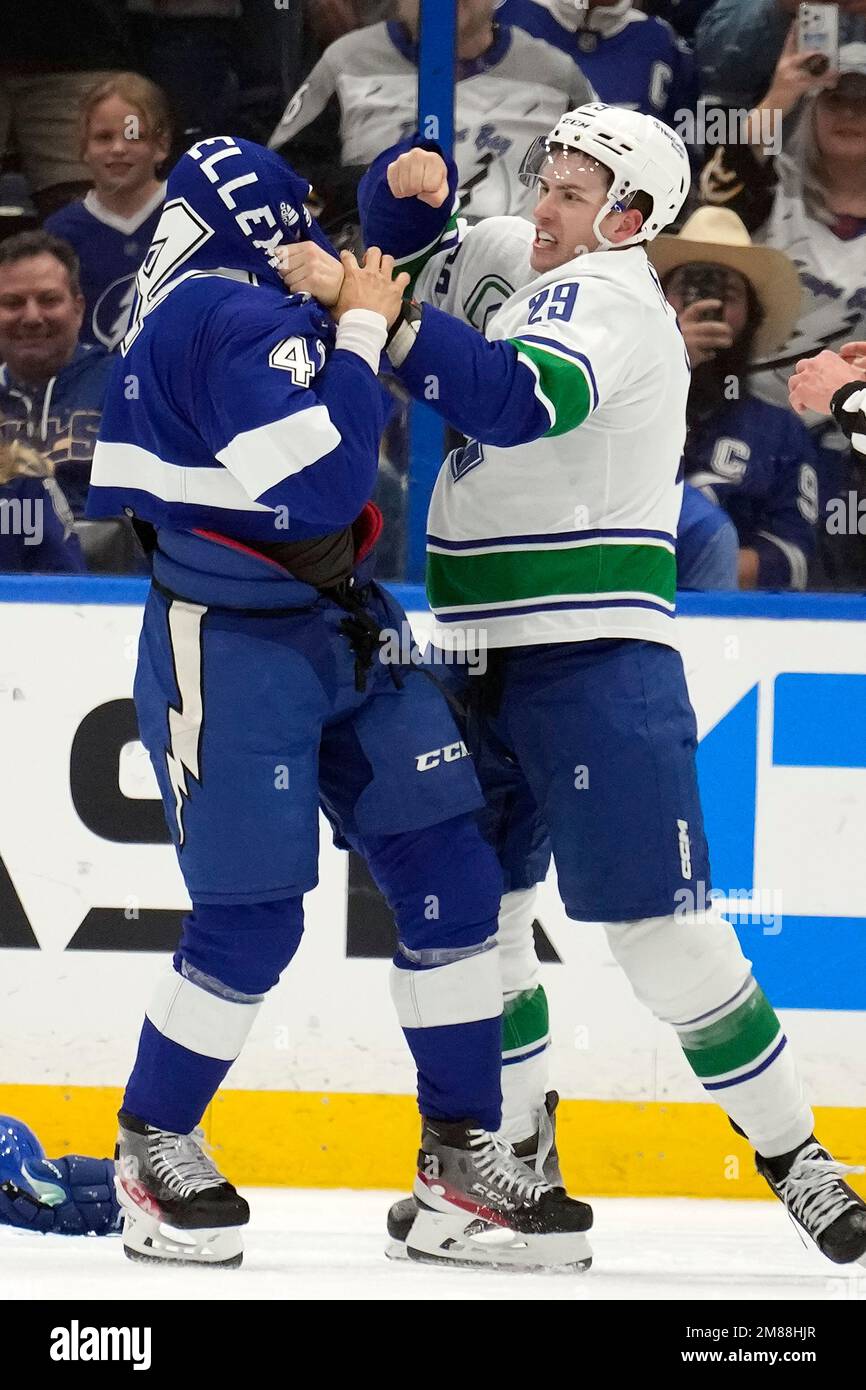 Vancouver Canucks center Lane Pederson (29) and Tampa Bay Lightning ...