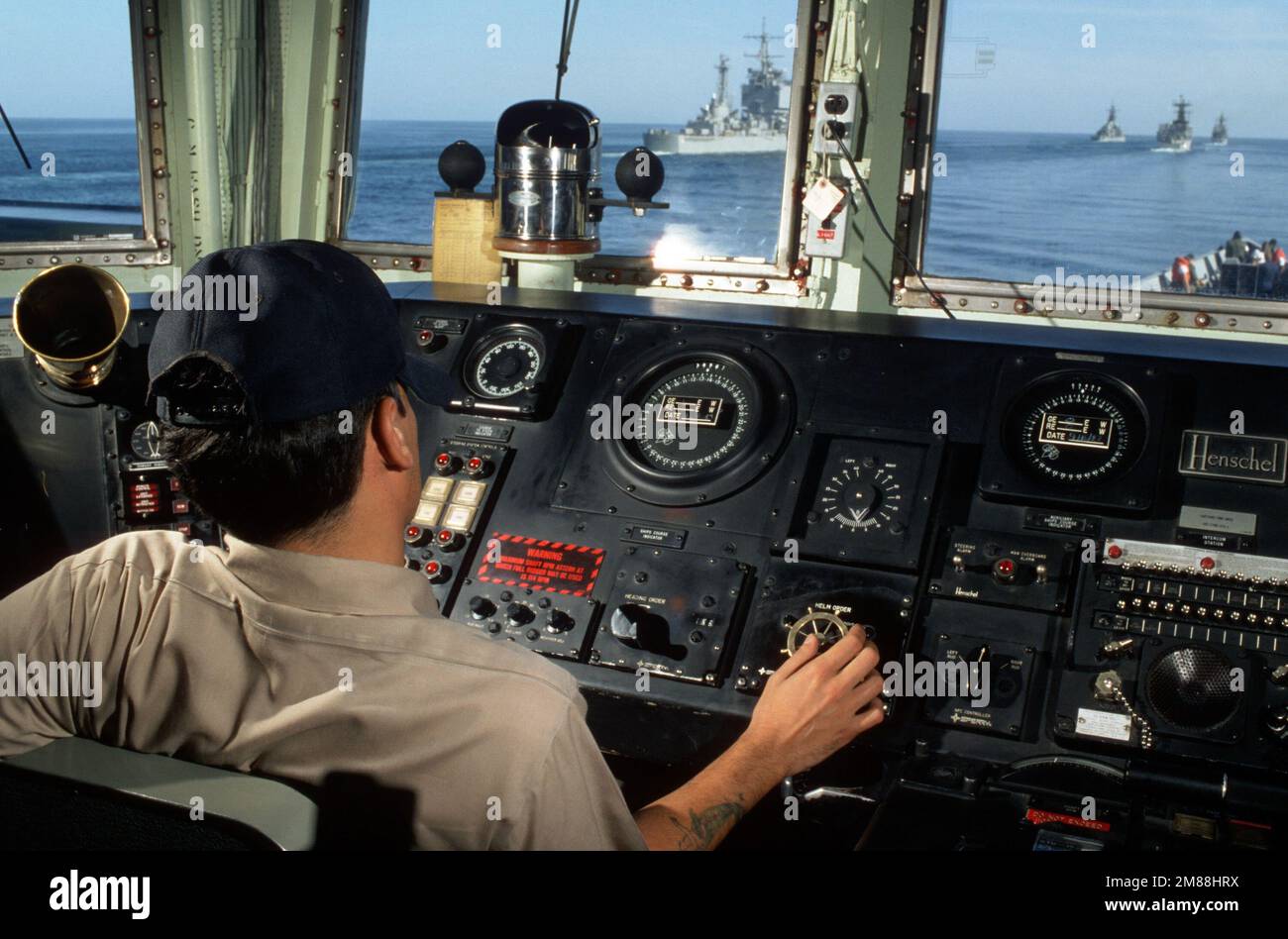 DN-ST-88-01858. Base: USS Ford (FFG 54 Stock Photo - Alamy