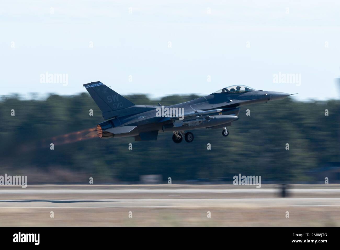 A U.S. Air Force F-16C Fighting Falcon assigned to the 55th Fighter ...