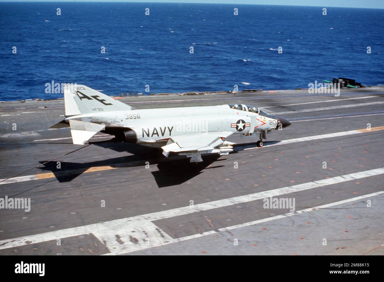 Uss america cv 66 hi-res stock photography and images - Alamy