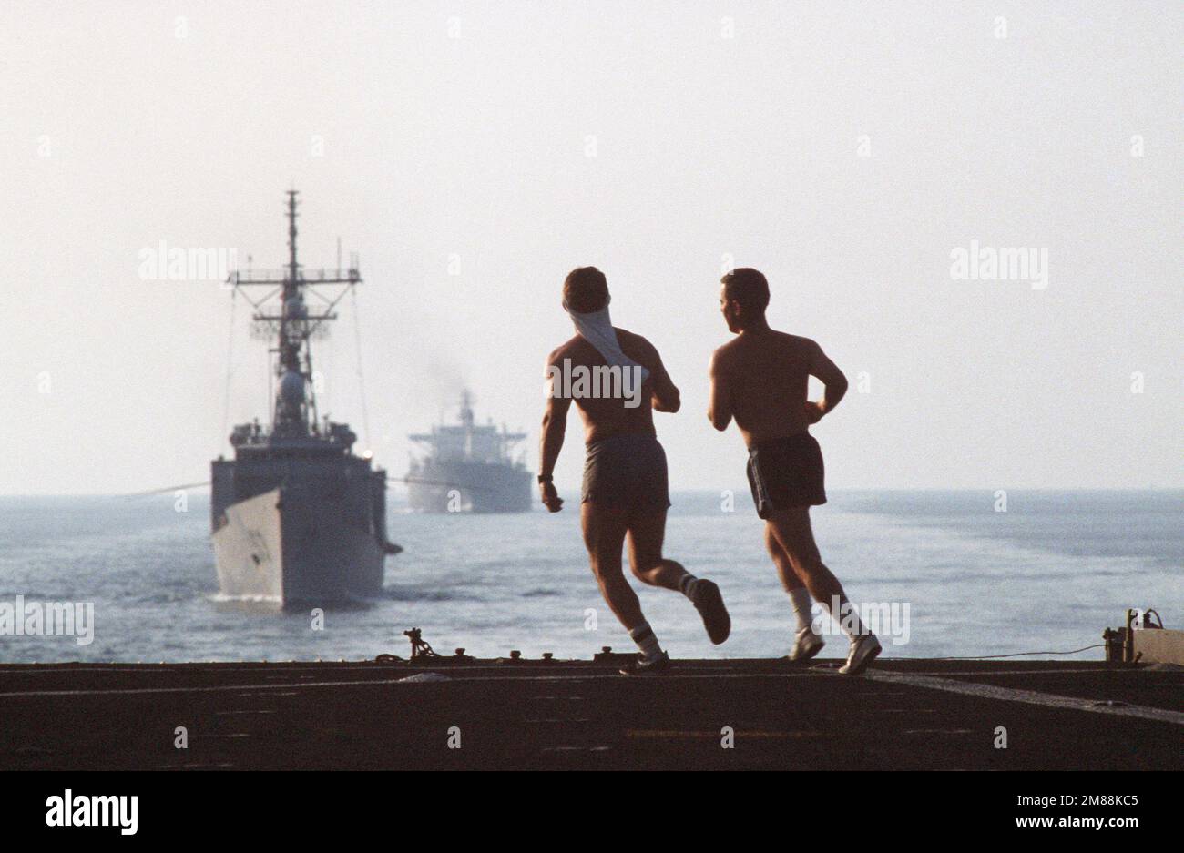 DN-ST-88-01402. Base: USS Raleigh (LPD 1 Stock Photo - Alamy