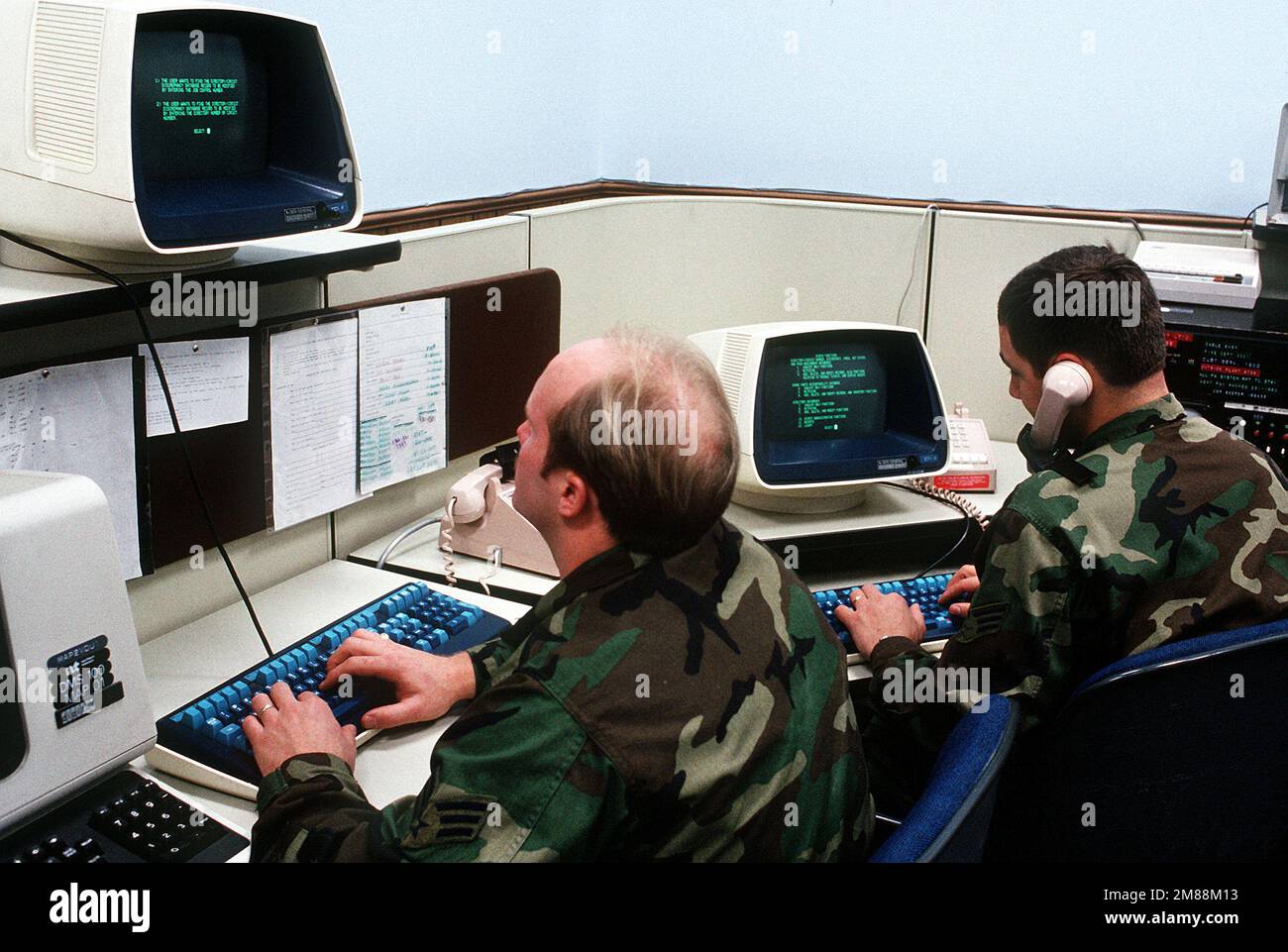 Office computer terminals man hi-res stock photography and images - Alamy