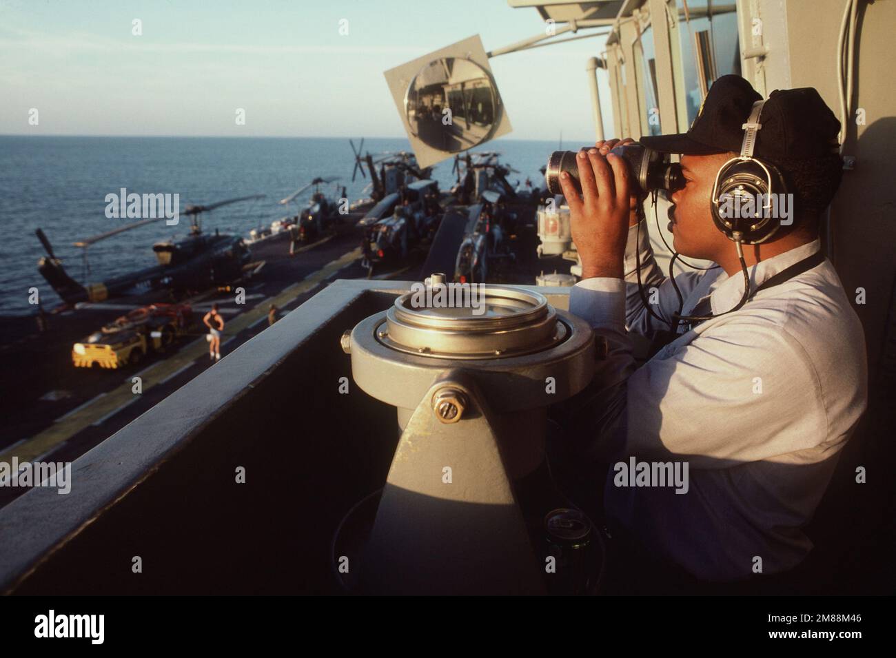 DN-ST-88-03101. Base: USS Okinawa (LPH 3 Stock Photo - Alamy