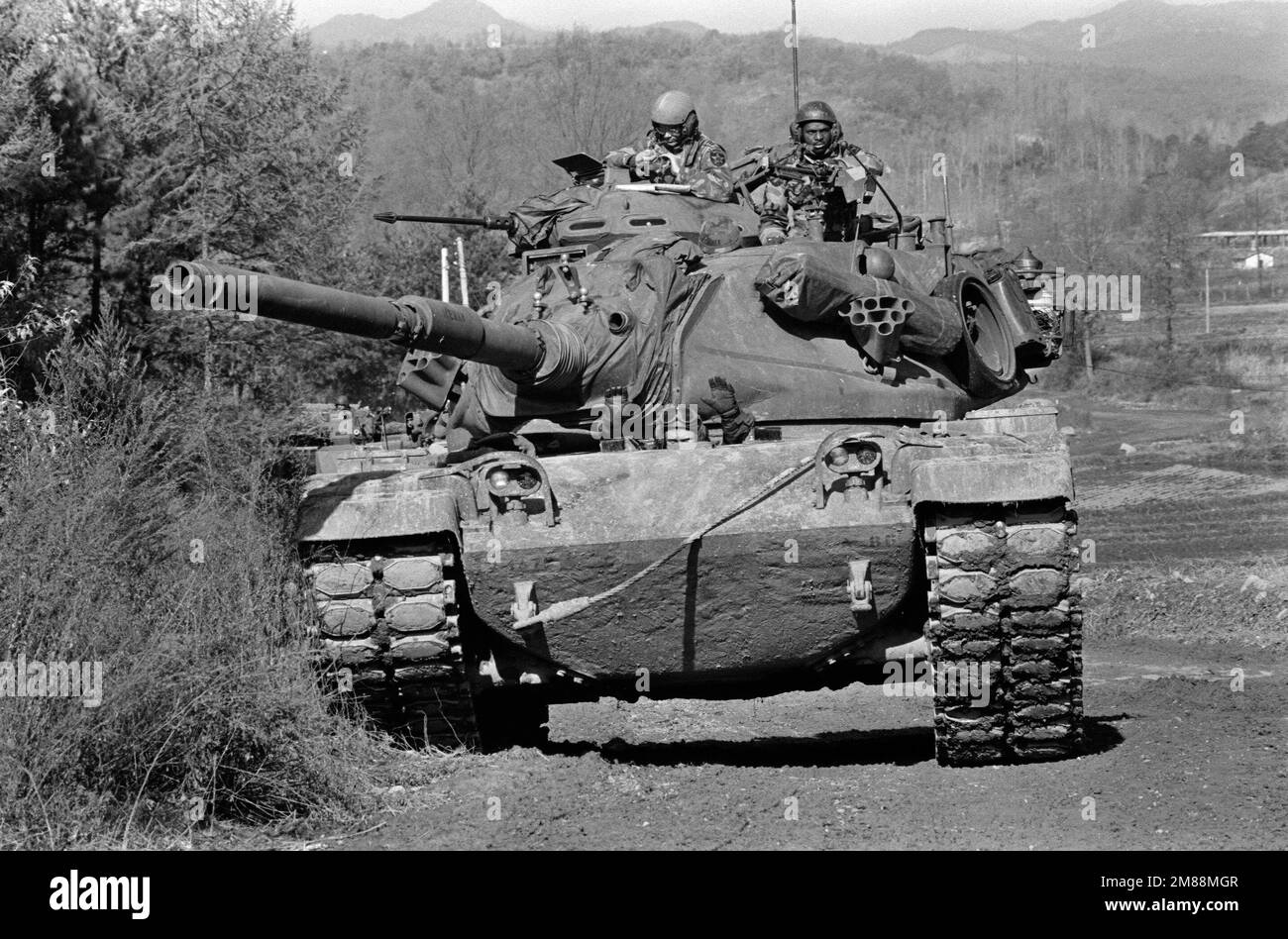 DM-SN-88-07914. Subject Operation/Series: BEAR HUNT Base: Uncheon ...