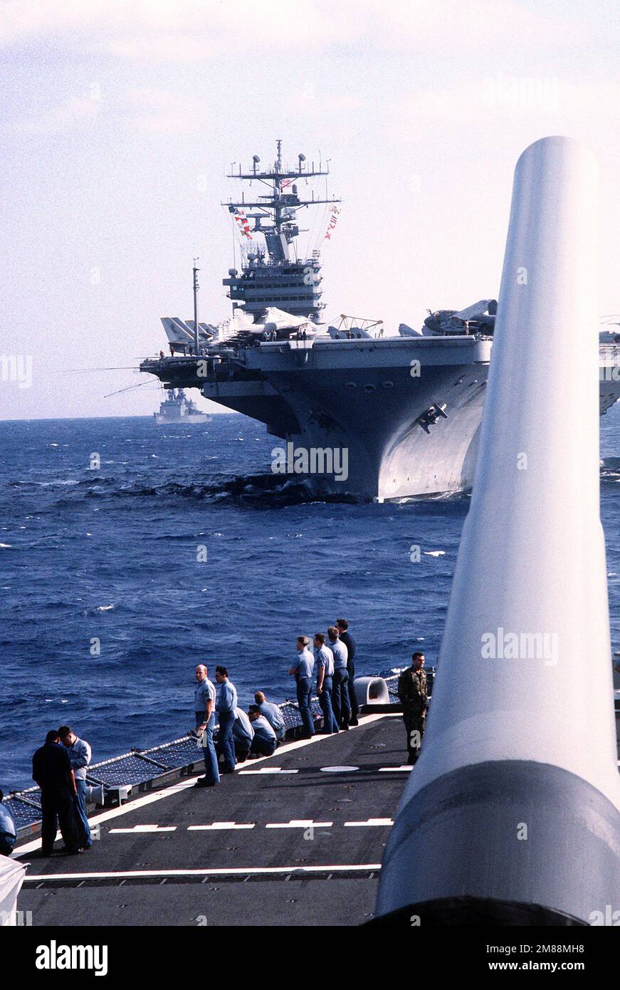 Vista Lateral De Uss Nimitz U.S.S. NIMITZ Academy 14213