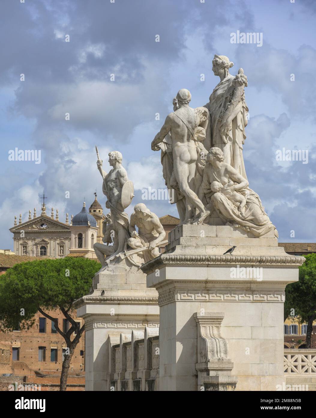 Statues at the Victor Emanuel Monument Altare della Patria, Rome, Italy ...