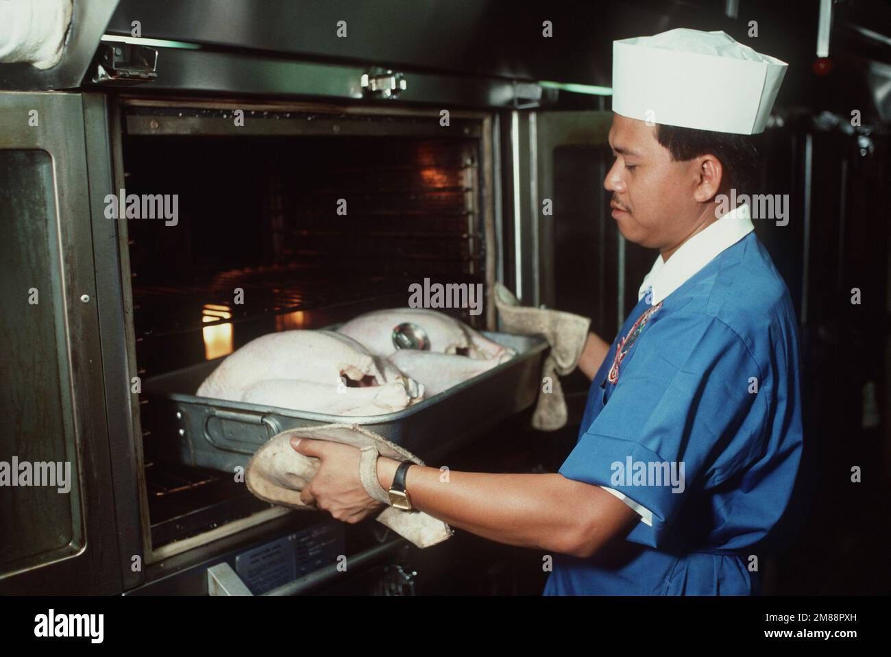 DN-ST-88-03102. Base: USS Okinawa (LPH 3 Stock Photo - Alamy