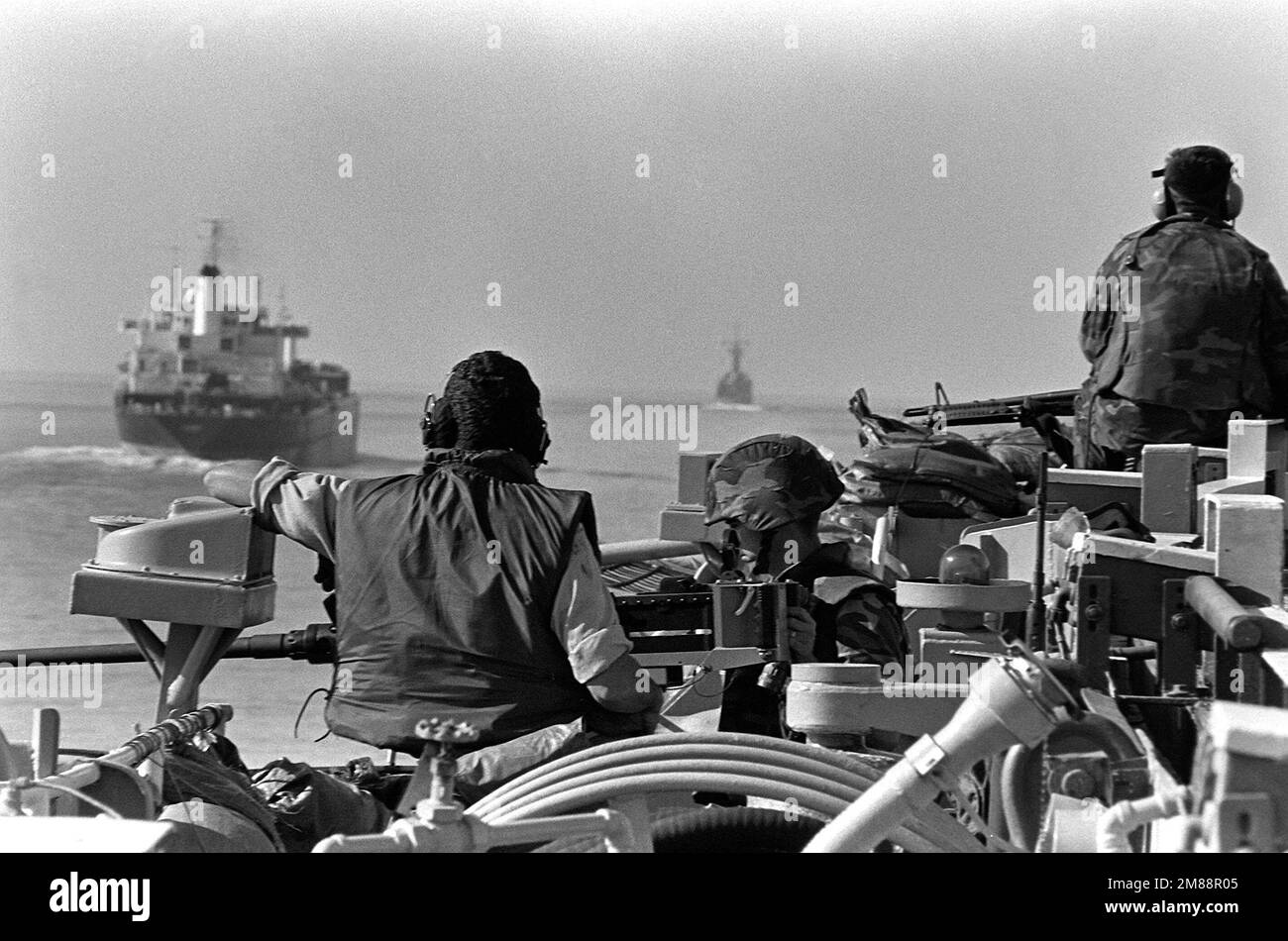 Members of the amphibious assault ship USS OKINAWA (LPH-3) self defense ...