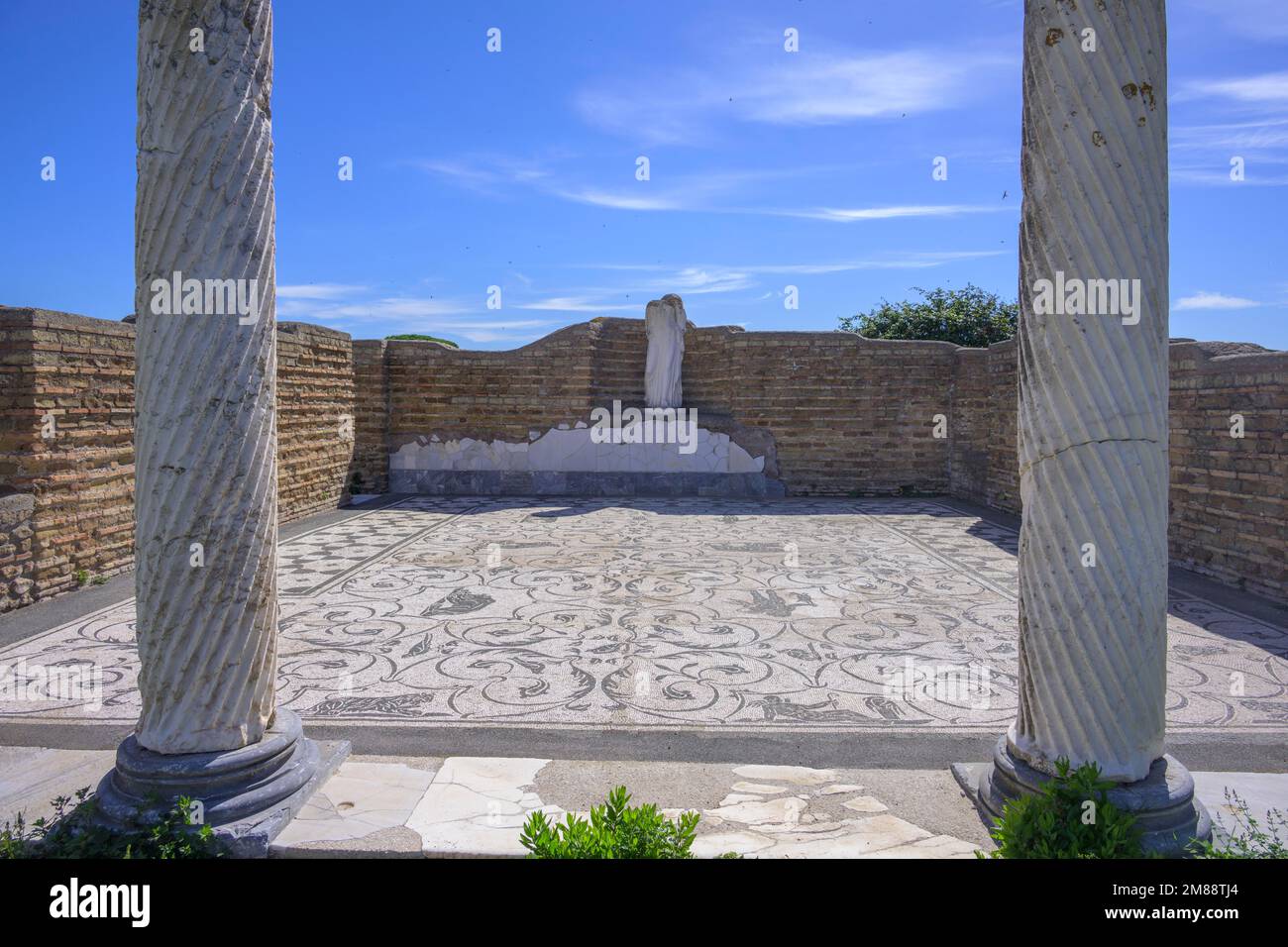 Ancient roman school hi-res stock photography and images - Alamy