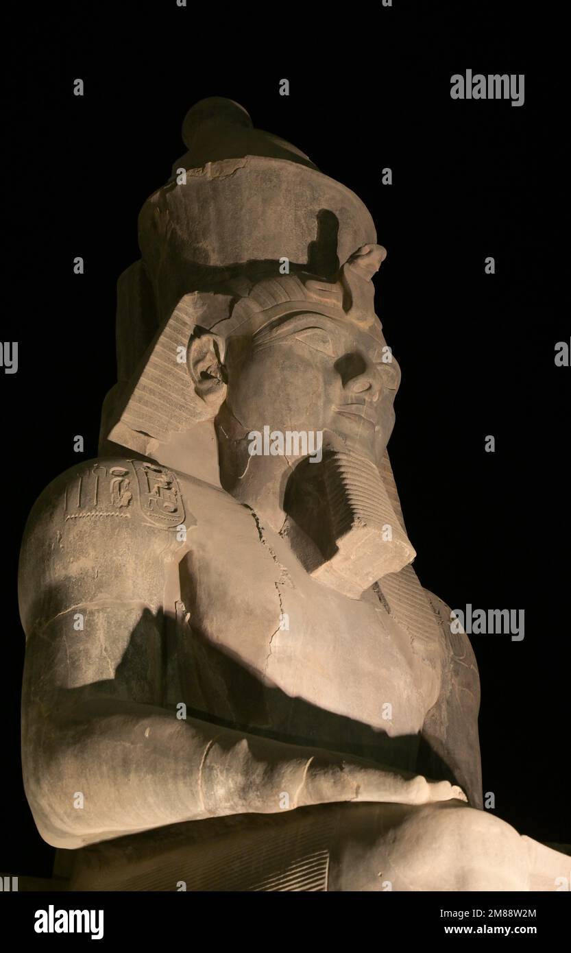 Statue of Ramses II on the pylon, Ancient Egyptian Luxor Temple, Luxor ...