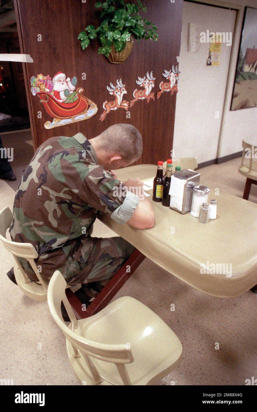 Lance CPL. Tom Bowlin, a member of Marine Uitlity/Attack Helicopter ...