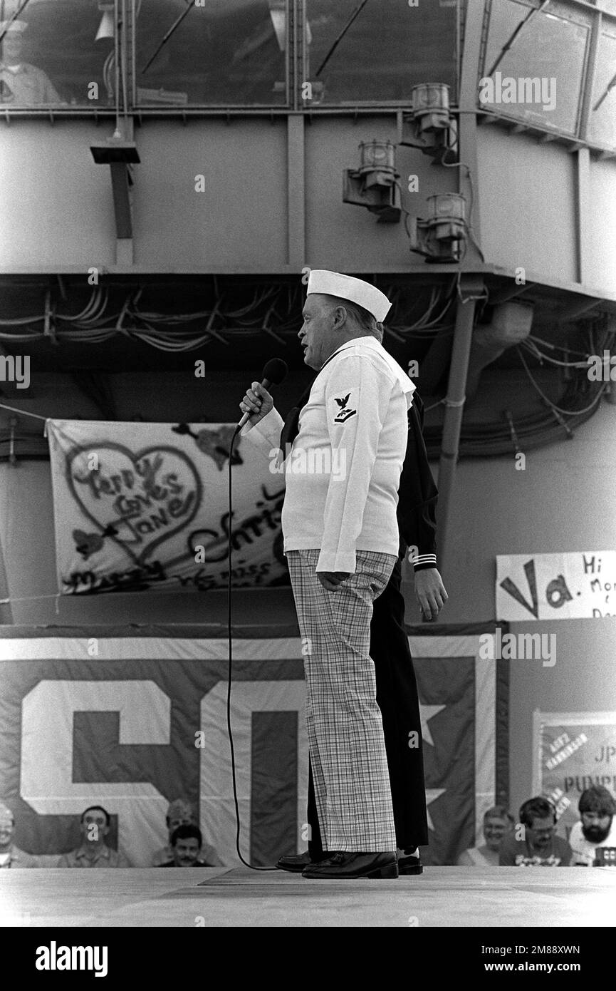 Bob hope christmas show hi-res stock photography and images - Alamy