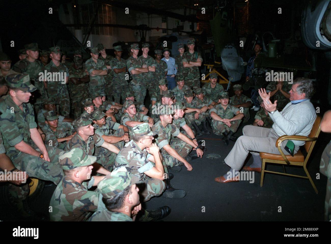 DN-SC-88-03299. Base: USS Okinawa (LPH 3 Stock Photo - Alamy