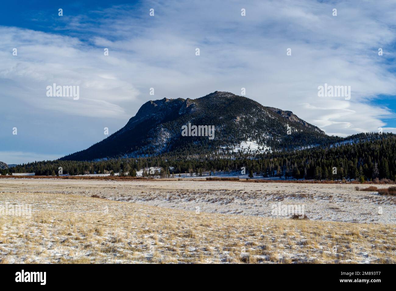 Sheep lakes mountain national park hi-res stock photography and images ...